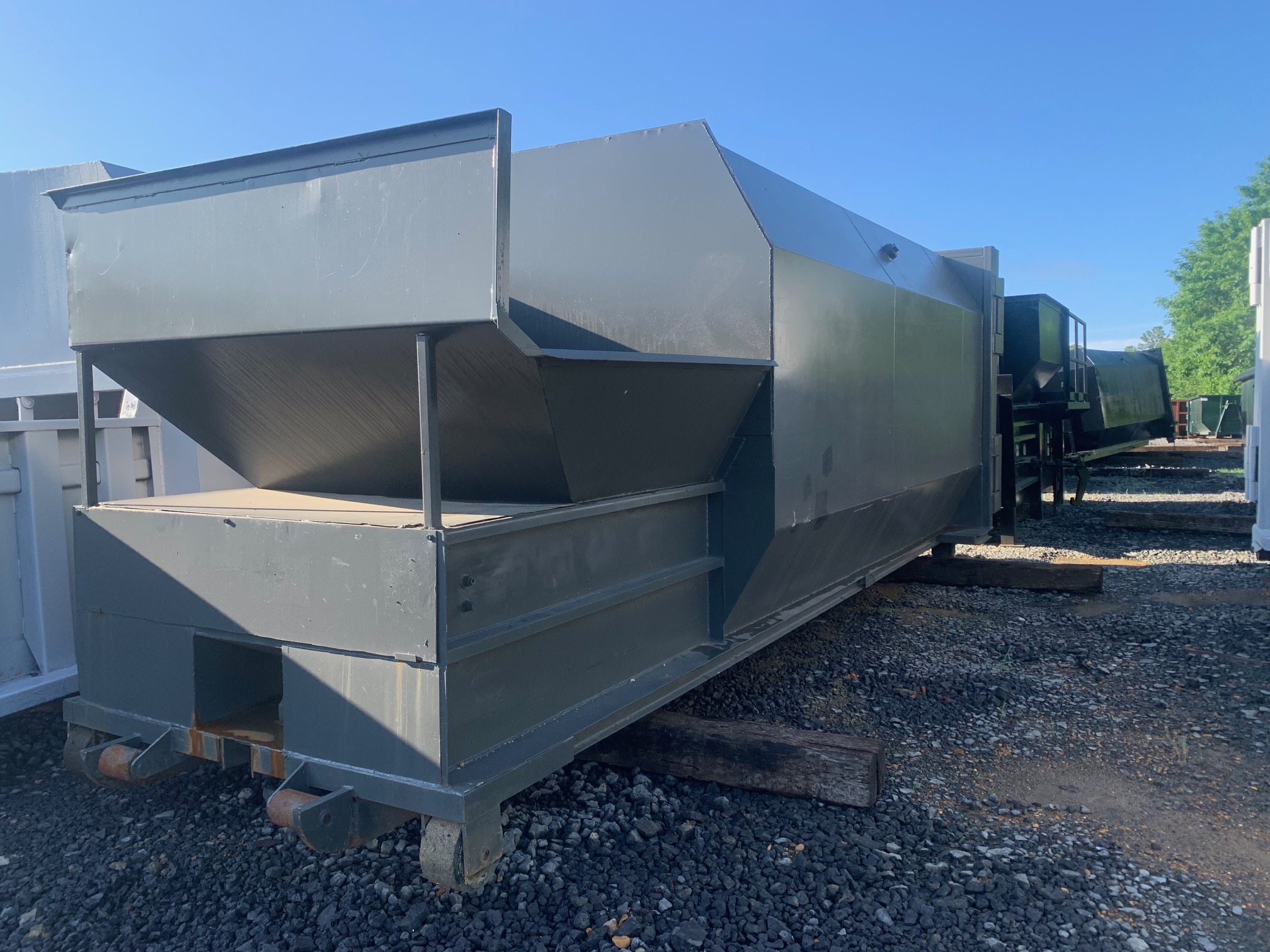 Refurbished 30YD Self-Contained Compactor | PLUM Creek Environmental, LLC